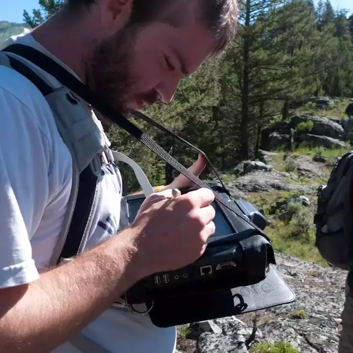 Teaching Geophysics in the Field