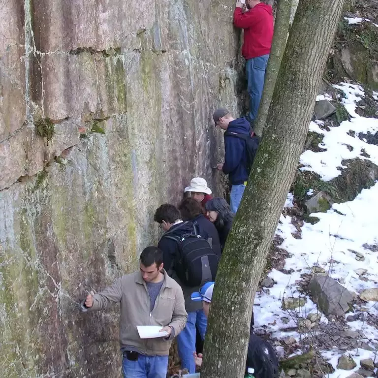 Teaching Structural Geology in the Field