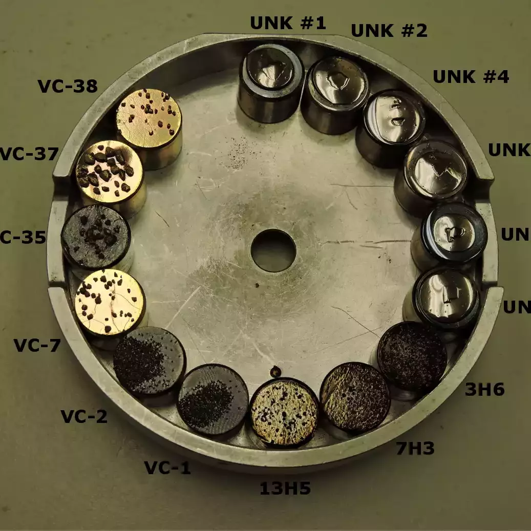 Remote SEM Operation for in Class Observation and Identification of ...