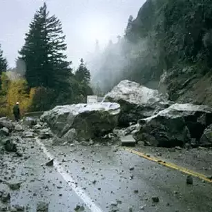 Unit 2.1: Geodetic survey of an outcrop for road cut design