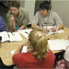 Using Learning Assistants in Recitation Tutorials